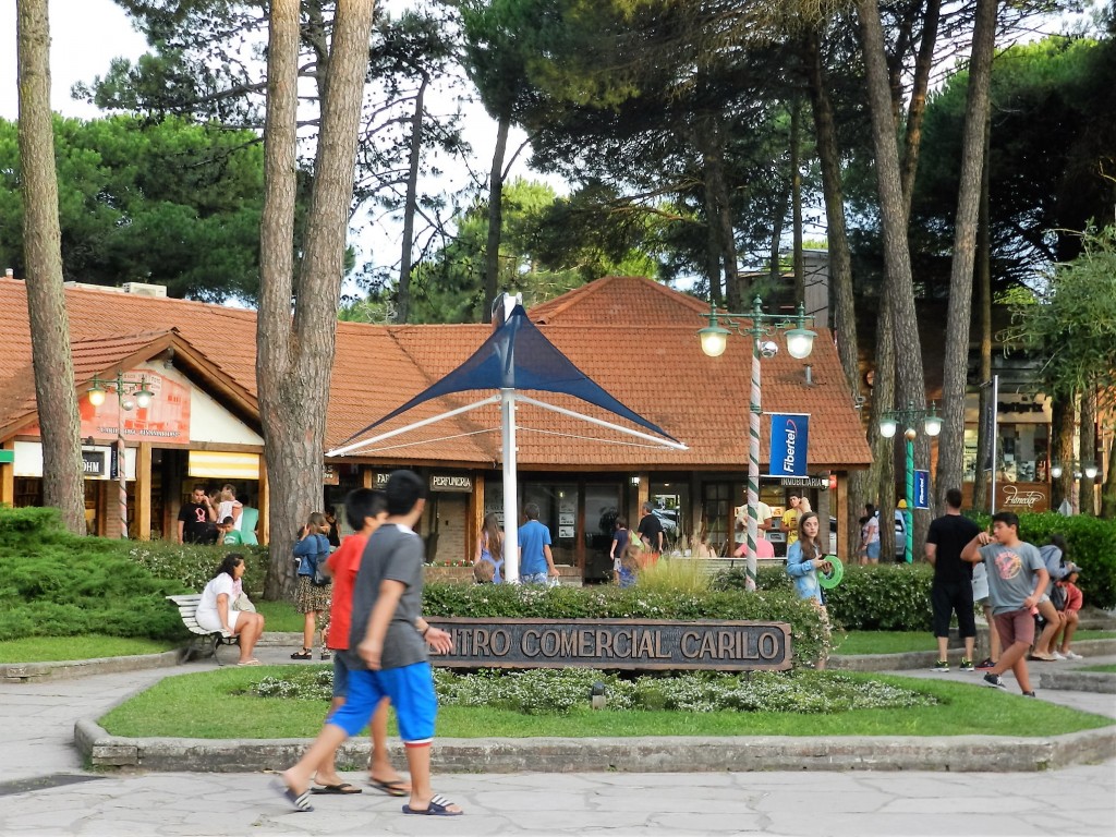 Hoteleros de Pinamar y Cariló buscan que el sector sea más competitivo ...